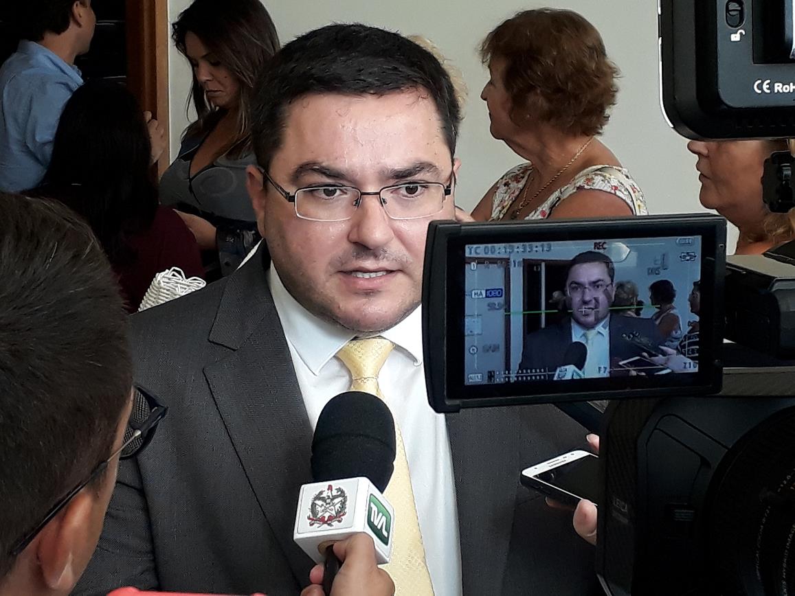 Alba defende Moisés e diz que sempre será Bolsonaro – Blog do Prisco