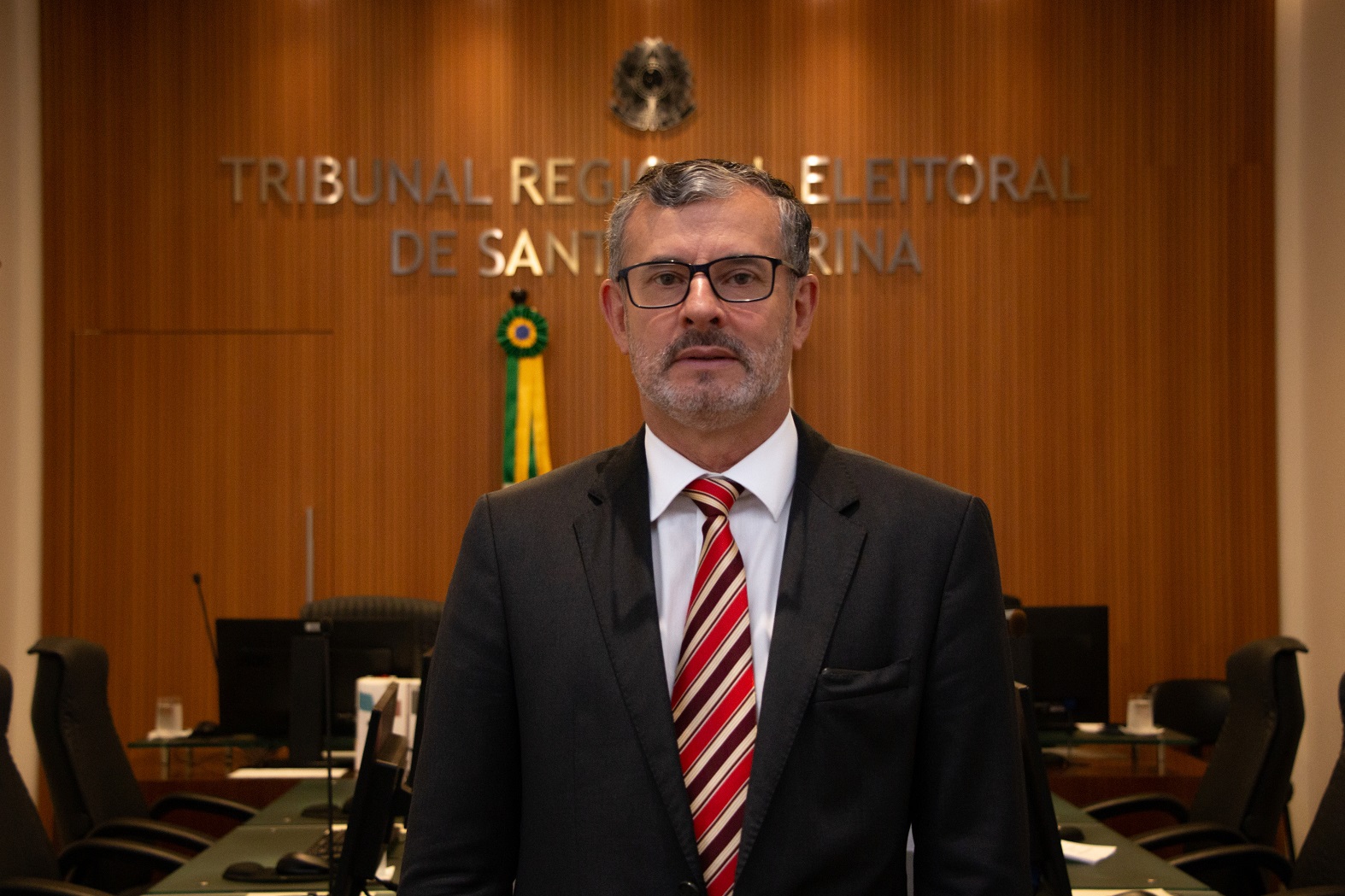 Desembargador federal toma posse como juiz substituto no TRE-SC – Blog ... Desembargador federal toma posse como juiz substituto no TRE-SC – Blog ...