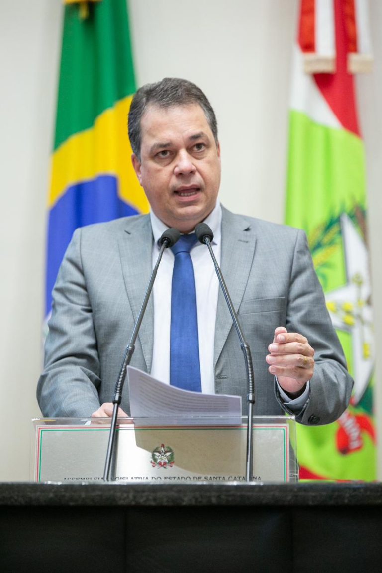 Minotto cobra urgência na solução de problemas na Serra do Rio do ...